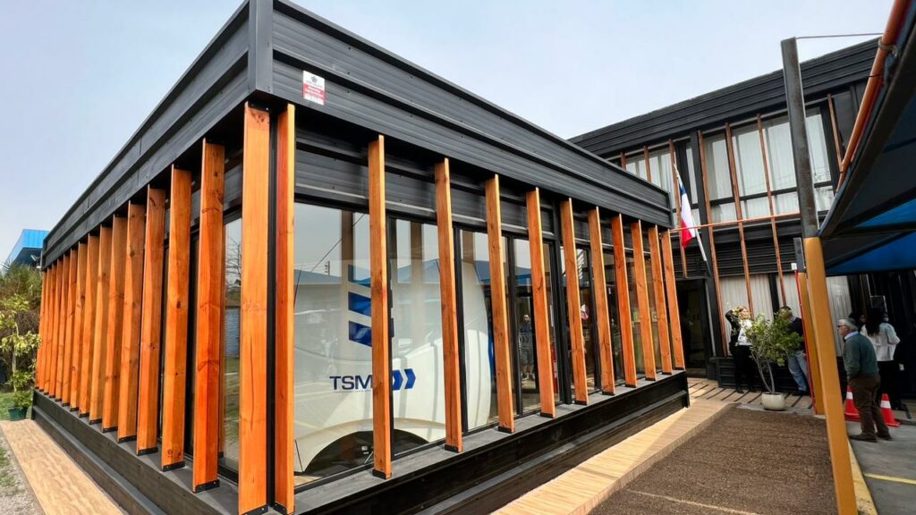 Transportes Santa María instala simulador de camión Simestruck para ...