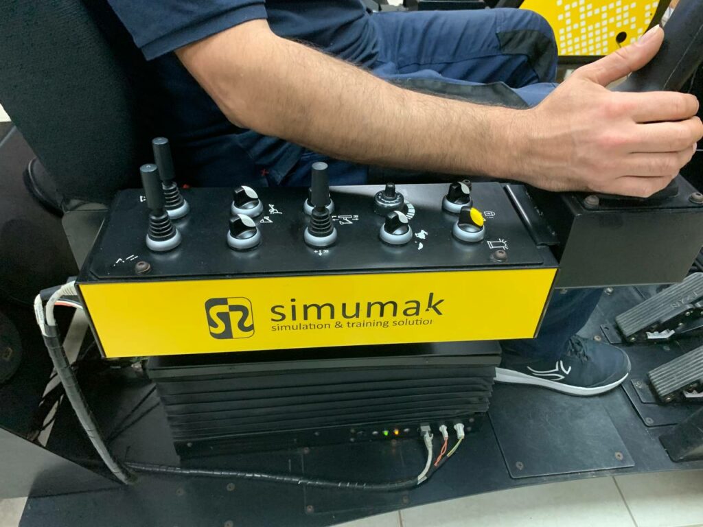 Simumak actualiza los simuladores maqsim